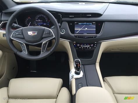 2017 Cadillac Xt5 Premium Luxury Awd Sahara Beige Dashboard Photo