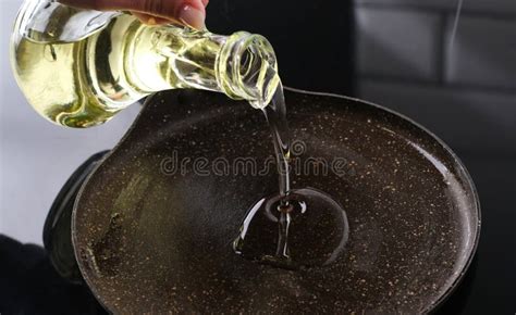 Girl Pouring Oil On A Hot Pan Stock Image Image Of Heat Flame 367296239