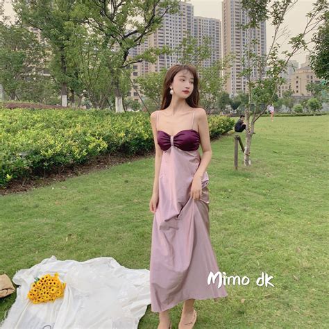 เดรสหรูหราของผู้หญิงสีม่วงสีชมพูซาตินเรียบง่ายร้อน Ig แฟชั่นฤดูร้อนที่