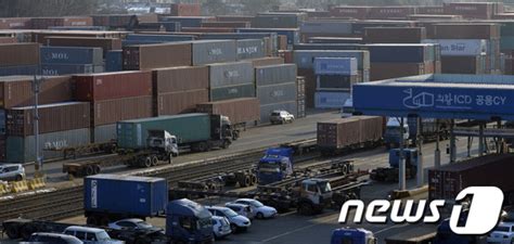 철도파업 19일째 쌓여가는 컨테이너 뉴스1