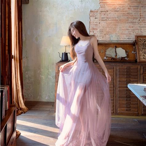 ในมีนาคม กระโปรงยาวสลิงเอวแคบชุดเดรสผ้ากอซวันหยุดสองชิ้นจริง Shopee Thailand