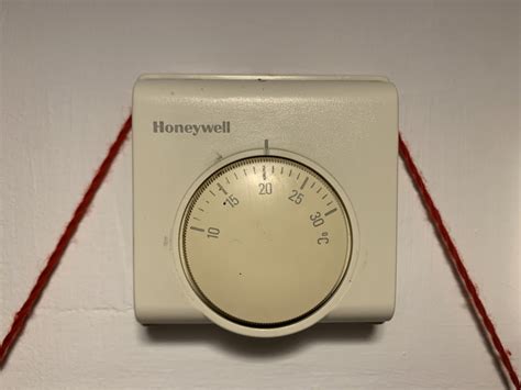Odd Voltage Readings On 3 Way Valve And Heating Always On With Hot Water