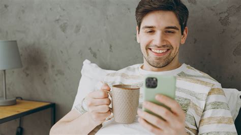 Seemingly Normal Situations That Shouldn T Give Gen Z Anxiety But Absolutely Do Yourtango