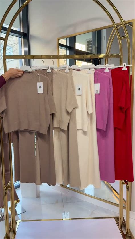 ЖІНОЧИЙ ОДЯГ • КОСТЮМИ • СУКНІ • ДЖИНСИ НОВИНКА Дуже красиві кофтинки від Lara Розміри С М та