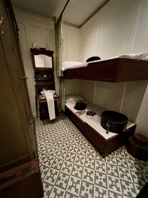 Titanic Museum Southampton Tour And 9 Treasures Of The Collection London Dark Tourist