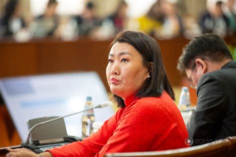 А Ариунзаяа УЗ өөр шинэ сайдын томилгоог хэлэлцэнэ