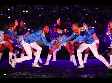 Professione Cheerleader Luci E Ombre Della Vita Delle Ragazze Pon Pon
