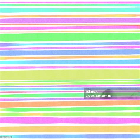 여러 가지 빛깔의 수채화 줄무늬 추상적인 배경 인사말 카드 및 레이블 마케팅 명함 파스텔 드로잉 추상 배경에 대한 디자인 요소 곧은에 대한 스톡 벡터 아트 및 기타 이미지