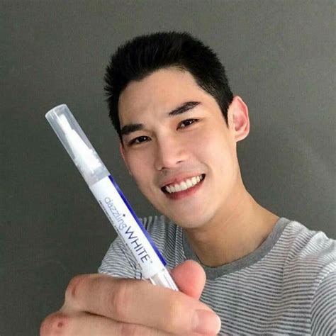 เจลฟอกฟันขาวจากอเมริกา Dazzlingwhite