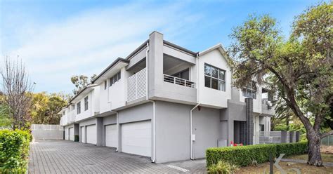 2 11 Debenham Street Thornlie WA 6108 Property Com Au