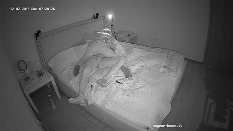 Aroused Lovers Wake Up And Begin Day With Quick Sex