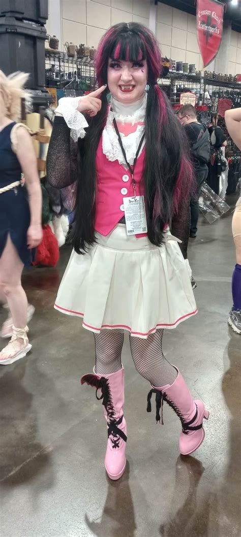 Draculaura Cosplay Rmonsterhigh