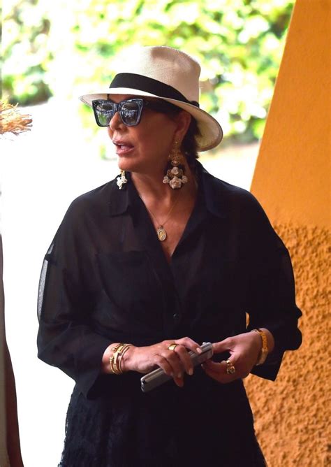 Kris Jenner Sexy Photos Thefappening