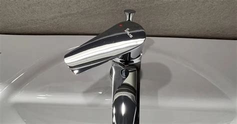 상담때부터 매우 친절하고 상세하게 안내해주시고 시공 당일에도 진행사항과 시공후 사진도 보내주시고 추후 관리법도 상세하게 알려주십니다 꼼꼼한 시공 감사드립니다 숨고 숨은고수