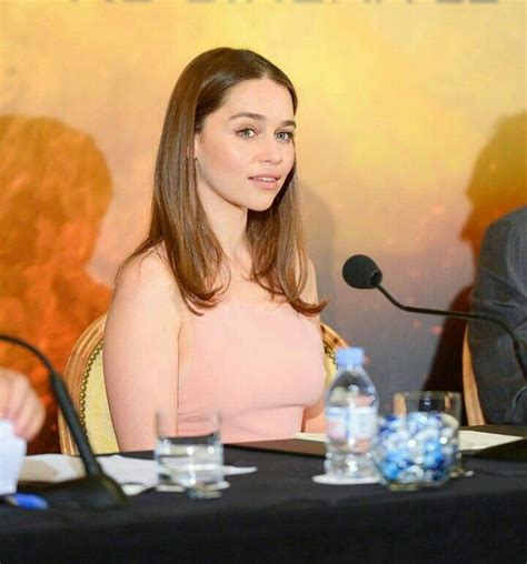 Pin By Carla Van Der Westhuizen On My Muse Emilia Clarke Actresses Celebs