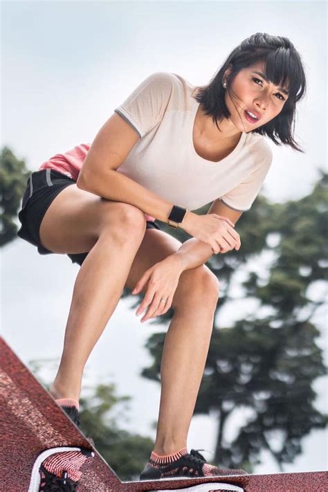 Intip Penampilan Artis Seksi Indonesia Andrea Dian Hot Lagi Work Out Dzargon