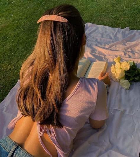 С•а•а•К Сэтгэл санаа нь тавгүй байвал жаахан алхаад бодлоо цэгцлээрэй Хэн нэгэнд гомдоод