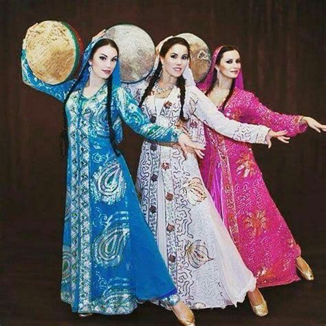 Traditional Persian Women Clothing