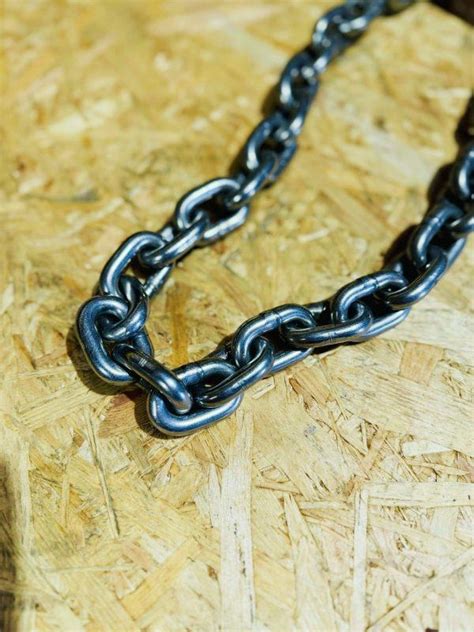 Understanding The Differences Between Dat Chain And Galvanised Chain In