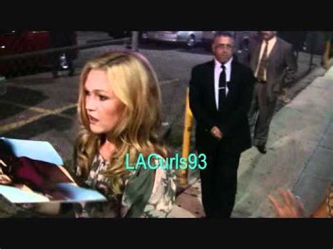 Julia Stiles Smoking