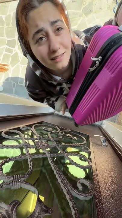 ბარგით მოსული მეგობარი რას ნიშნავს 😂🧦🩱 Youtube