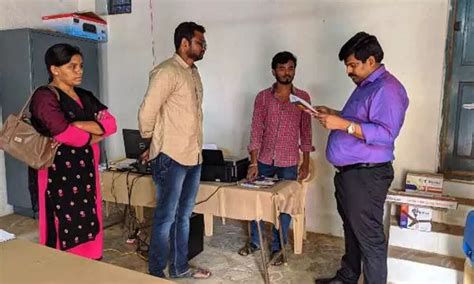 Eluru Maintain Records Collector R Muthyala Raju Tells Secretariat Staff