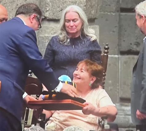 La Dra Deborah Dultzin Kessler Del Instituto De Astronomía De La Unam Fue Distinguida Con El