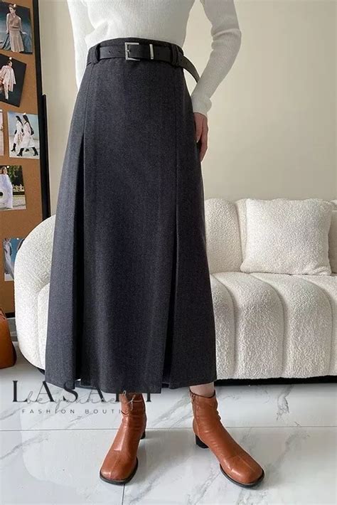 Lasaky Exquisitely Designed Belted Pleated Faux Fur Half Skirt With