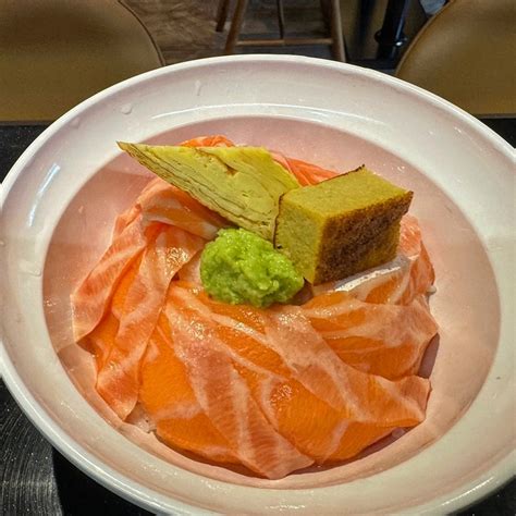 여월 대전시청점 여월 🍶 대전 데이트하기 좋은 곳 퇴근 후 친구와 대화 나누기 좋은 곳 퀄리티 높은 제철 사시미를 맛볼 수 있는 곳 여월 대전시청점으로 여러분을