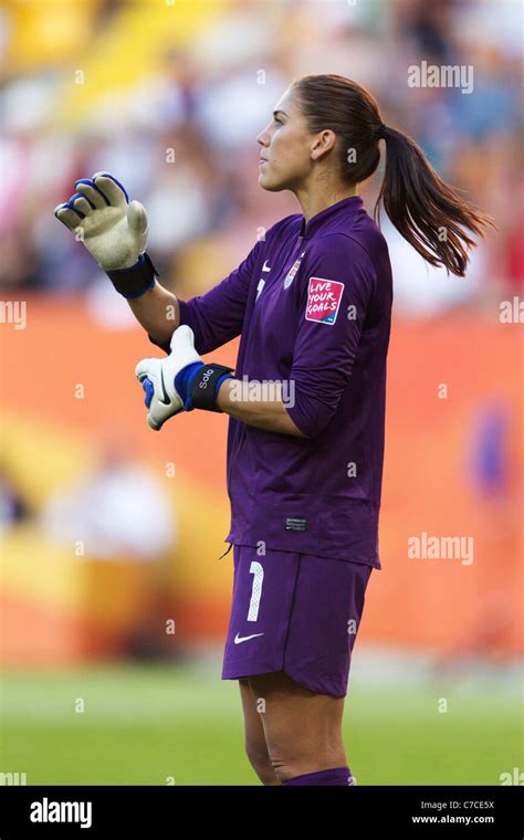Best Womens Soccer Goalkeeper In The World At Liam Hinkler Blog