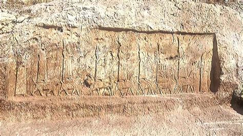 جدارية سرجون الثاني في خنس في دهوك Youtube