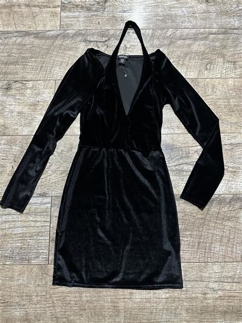 Мякенька велюрова сукня — ціна 599 грн у каталозі Короткі сукні Купити жіночі речі за доступною