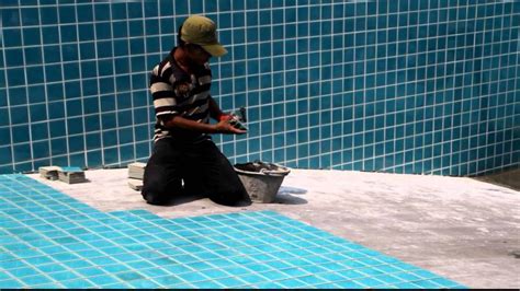 Мозаика для бассейнов. Укладка мозаики в бассейне