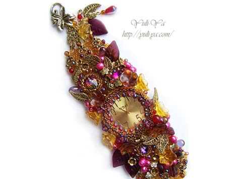 часы из бисера