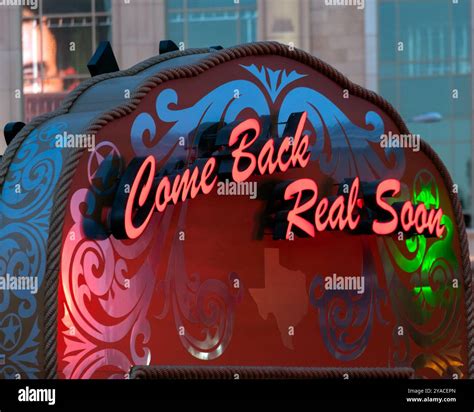 Las Vegas Nevada Usa June 15 2012 Come Back Soon Neon Sign On