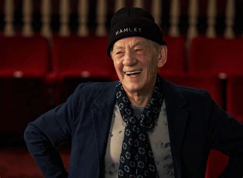 Hamlet Starring Ian Mckellen Shenton Stage