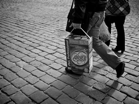 무료 이미지 검정색과 흰색 도로 화이트 거리 사진술 전자 서적 좌석 훈련 검은 단색화 가로 사진 플리커 도마 비디오 하부 구조 올림포스 산