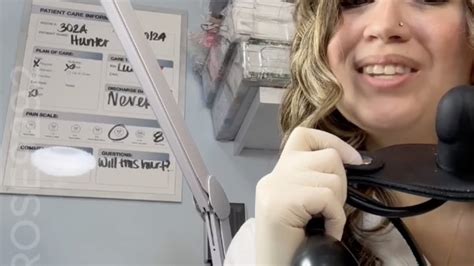 ¡6 Min Pov Enfermera Luna Decide Probar Tu Reflejo Nauseoso Con
