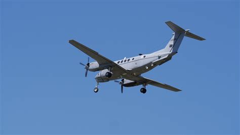 Us Army C 12 Huron On Approach To Kaus R Planespotting