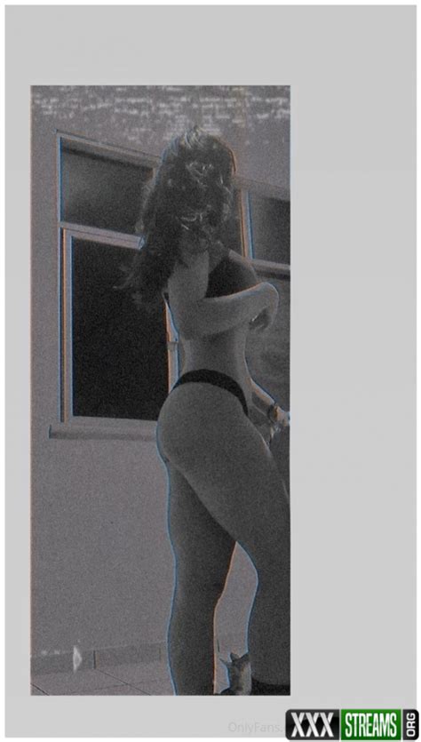 [onlyfans] Siterip Venus Pompeu Venusspompeu13 [190 Images] [37