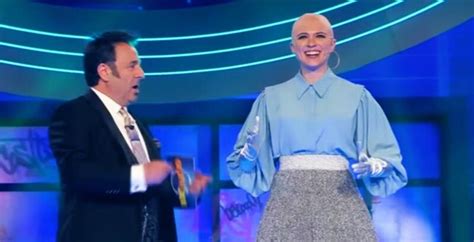 Gialappashow La Gag Di Ester Ascione è Copiata Da Jimmy Fallon Video