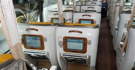 프리미엄 고속버스 내부