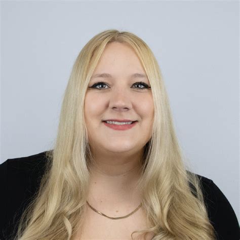 Holly New The Gypsy Nurse