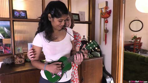 Dulcie And Yuna Cheap And Cheerful Eporner