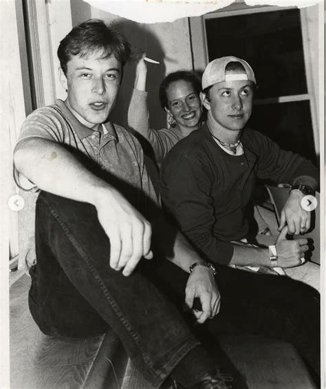 حراج عکس های قدیمی ایلان ماسک مربوط به دوران جوانی