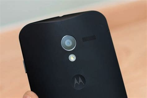 MOTOROLA MOTO X PHONE COMPLETE REVIEW AND IMAGES MORE THE INNOVATIVE DESK
