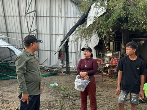 ខ្យល់កន្ត្រាក់វាយប្រហារផ្ទះពលរដ្ឋមួយខ្នងនៅស្រុកម៉ាឡៃ សារព័ត៌មាន នគរវត្ត