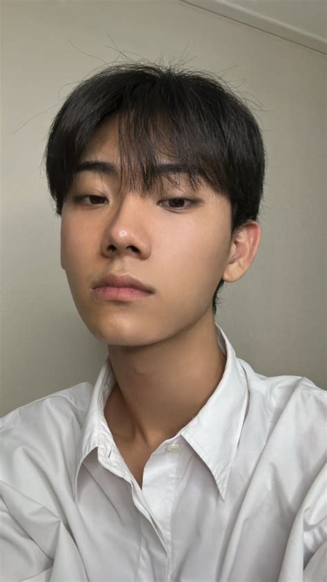 이후니 On Twitter 협찬 사진 찍는다고 반쪽만 쿠션 바름 U8kbigjwgd Twitter