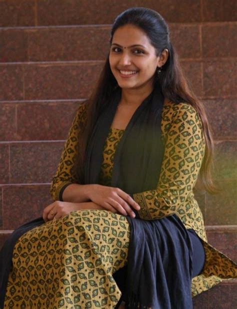 Vijitha Viji R Hotindiancelebs