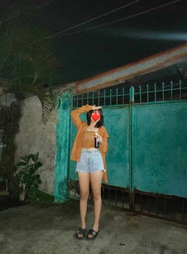 I Have To Put Emoji On My Face Coz I Looked Awful Cute Poses For Pictures Cute Selfie